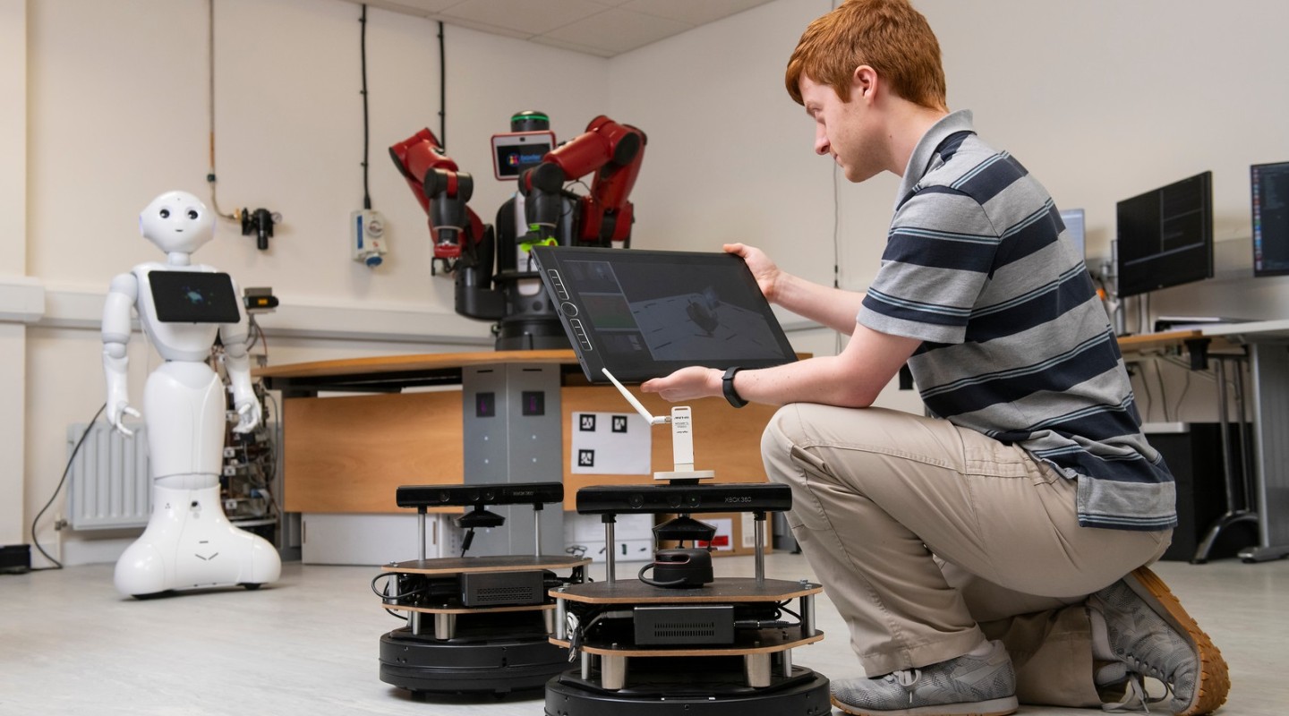Electrical and Electronic Engineering BEng (Hons) or MEng degree course ...